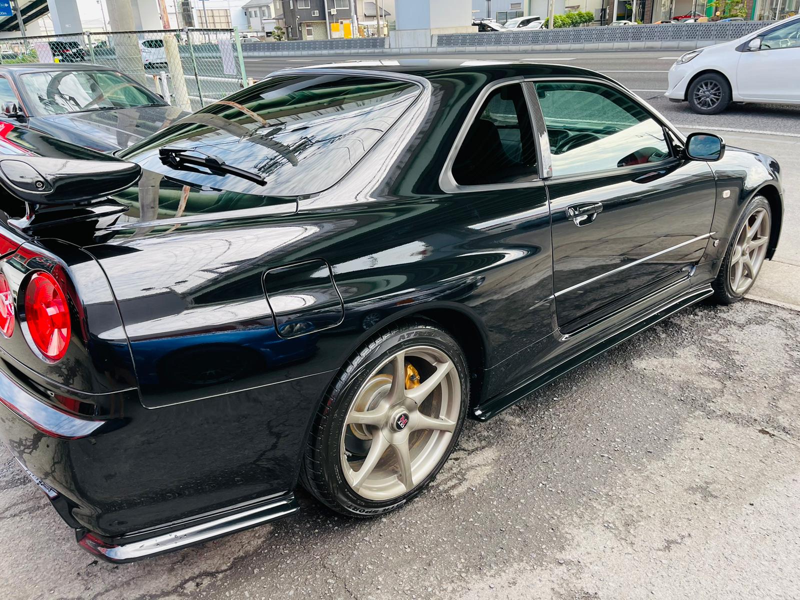 Nissan Skyline BNR34 GT-R for sale (#3639) - Garage Defend / JDM GLOBAL
