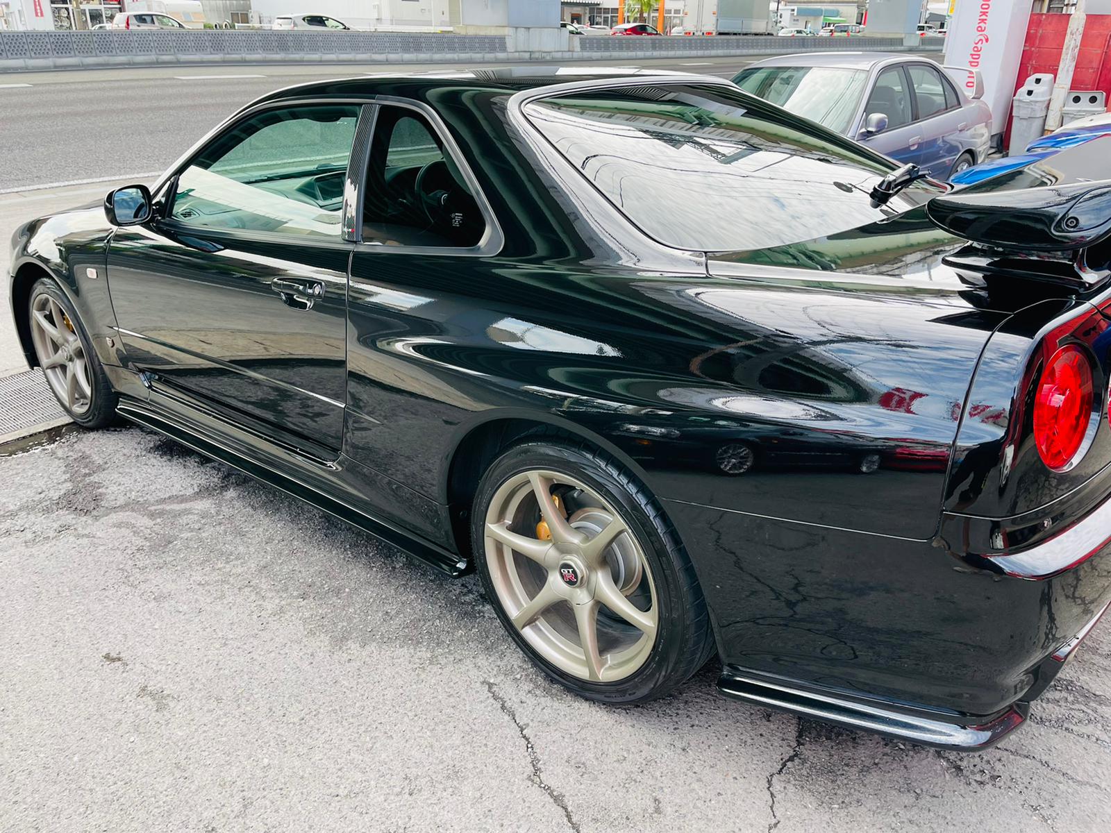 Nissan Skyline BNR34 GT-R for sale (#3639) - Garage Defend / JDM GLOBAL
