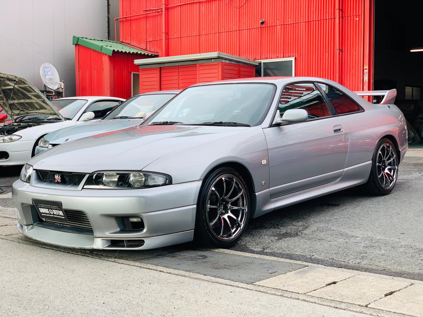 Nissan Skyline GT-R R33 for sale (#3549) - Garage Defend / JDM GLOBAL